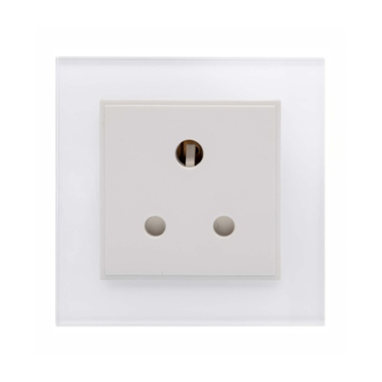 Retrotouch Simplicity White 5A Round Pin Plug Socket | UKES