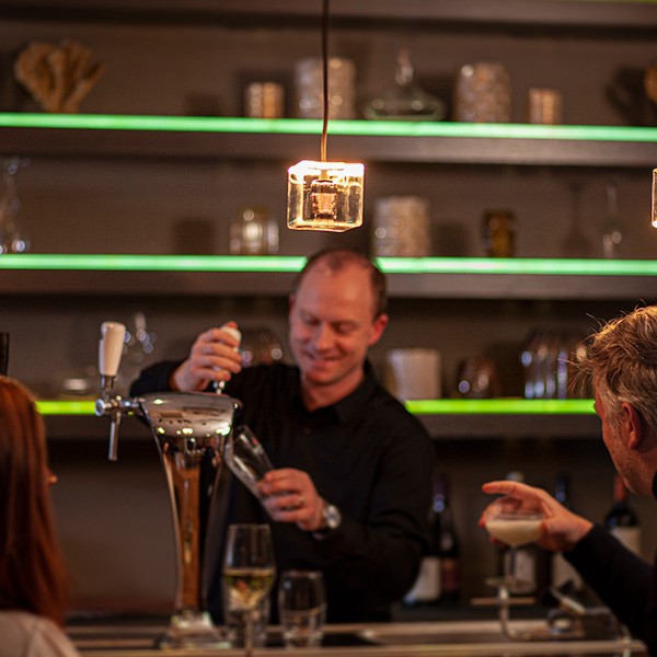 Segula Floating Line 4.5W 2200K Dimmable E27 Clear Cube Inside LED Bulb ...