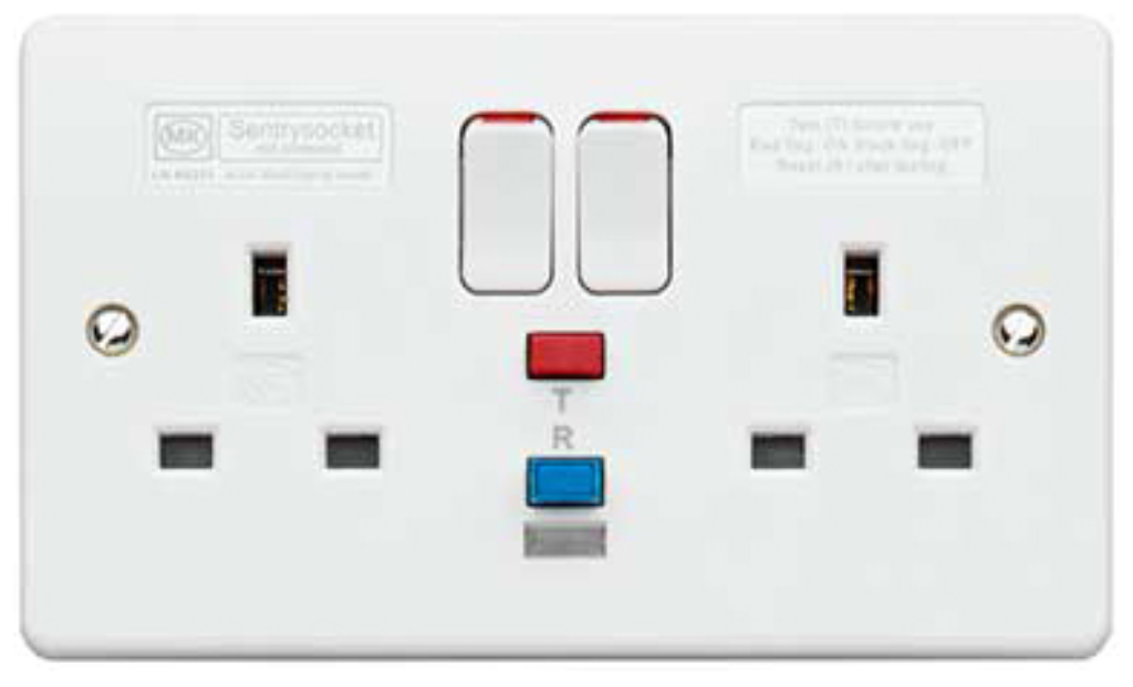 UK Wall Socket 2 Gang UK White 13A Double Wall Socket Outlet - Switched ...