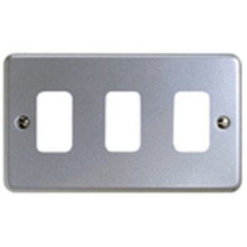 MK Electric Metalclad Plus™ 3 Module Grid Plate | UKES