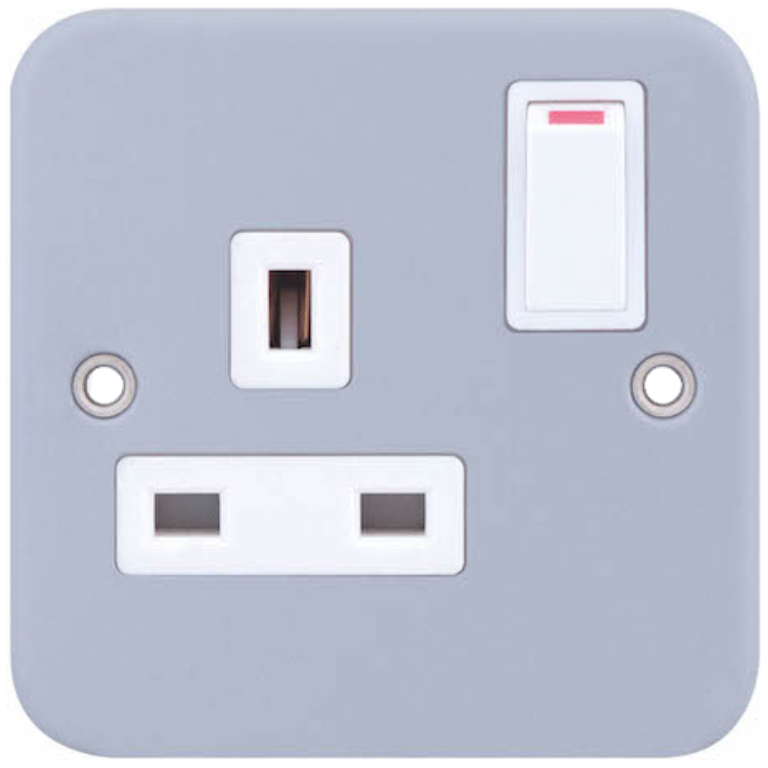 Selectric Metal Clad 1 Gang 13A Switched Socket | UKES