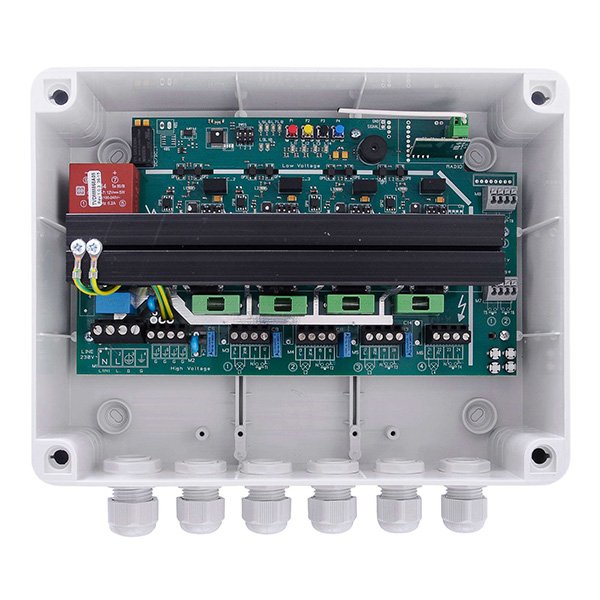 Wise Controls 240V 4x500W Scene Box Receiver with Clear Lid | UKES