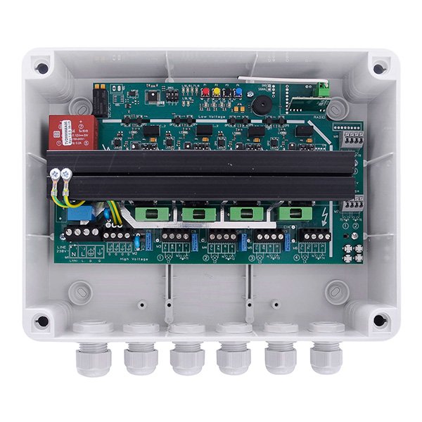 Wise Controls 240V 4x500W Scene Box Receiver with Grey Lid | UKES