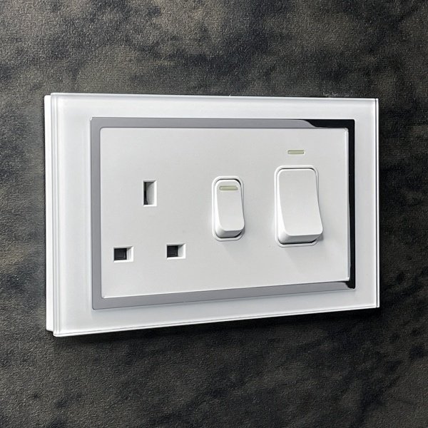 Retrotouch Crystal White Chrome Trim 13A Switched Socket and 45A Double ...