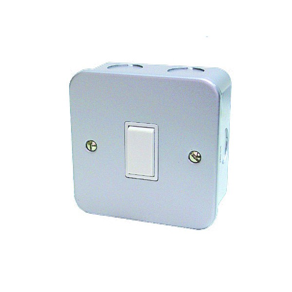 Hamilton Metalclad Grey 1 Gang 10A 2 Way Switch with White Rocker and ...