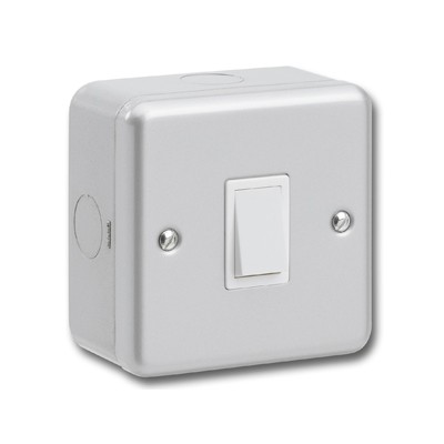 Kingshield Metalclad 1 Gang 10AX Intermediate Switch | UKES