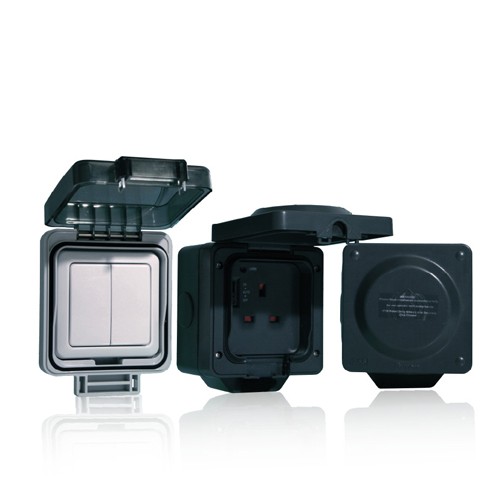 Byron HE420 Remote Control Twin Outdoor Socket Kit at UK Electrical ...