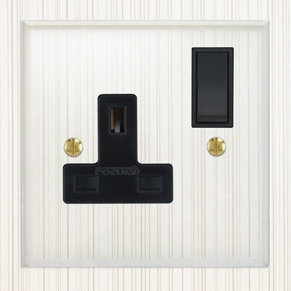 Focus SB Prism P17.1B 1 gang 13 amp switched socket, with plastic ...