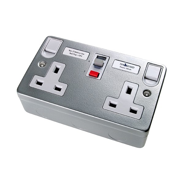 Timeguard TFP08ML Tripfast RCD Double Metal Socket - Passive | UKES