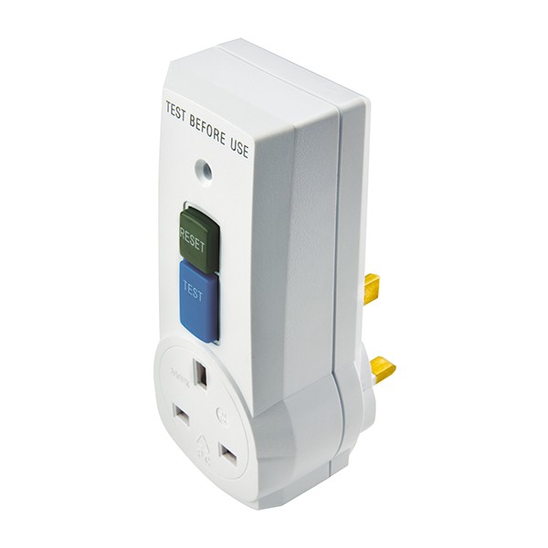 Buy the Timeguard CB008 Safety Breaker RCD Adaptor Plug at UK ...