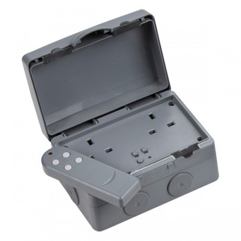 Knightsbridge Weatherproof IP66 13A 2 Gang Remote Controlled Socket | UKES