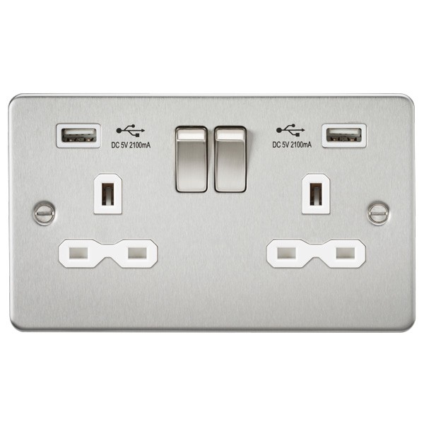 Knightsbridge Flat Plate Socket w/ USB Outlets (FPR9902BCW) at UKES