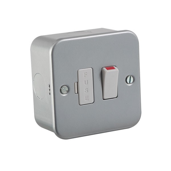 Knightsbridge Metal Clad 13A Switched Fused Spur Unit | UKES