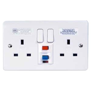 MK Electric Switched RCD Socket (K6231WHI) at UK Electrical Supplies