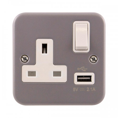 Click Metal Clad 1 Gang USB Socket (CL771) at UK Electrical Supplies