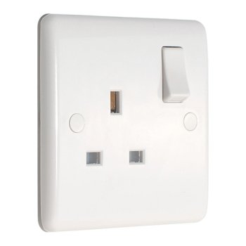 Eurolite Enhance White 1 Gang 13A SP Switched Socket | UKES